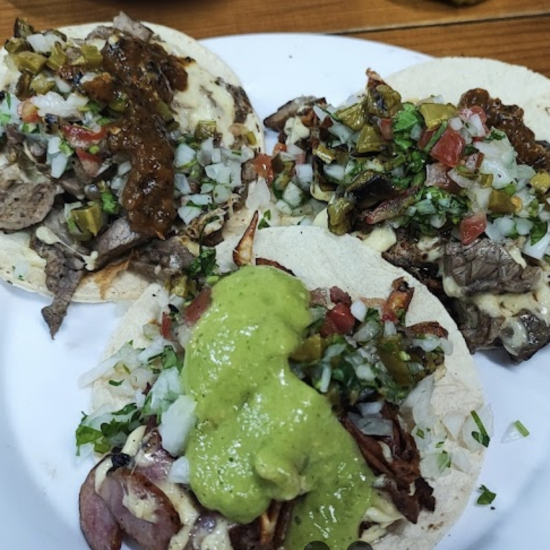 100% al Carbón – Al Carbón Sabe Mejor