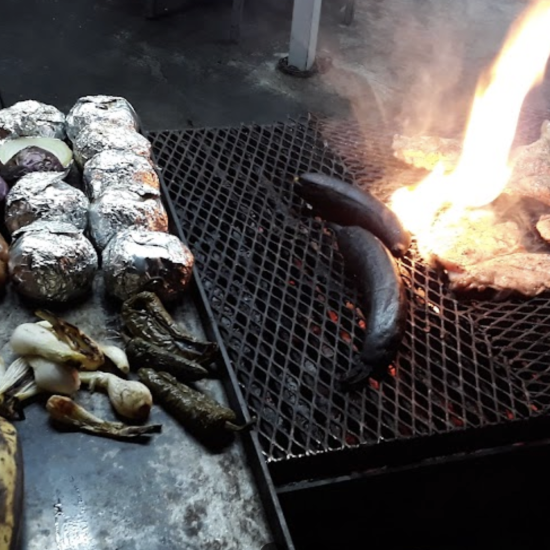 100% al Carbón – Al Carbón Sabe Mejor